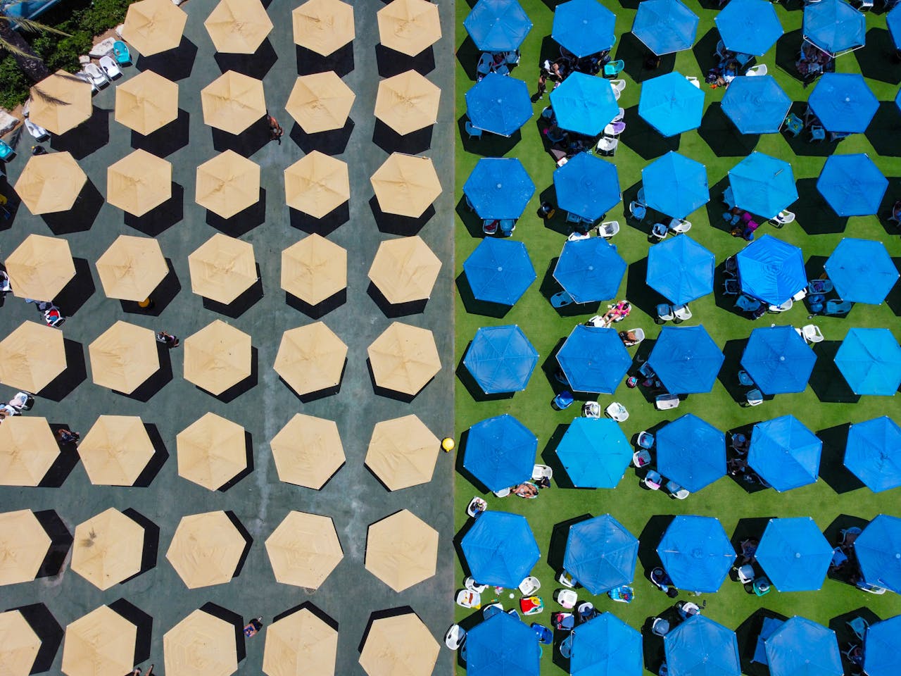 Custom Parasols for Brand Visibility | Perry's Shades